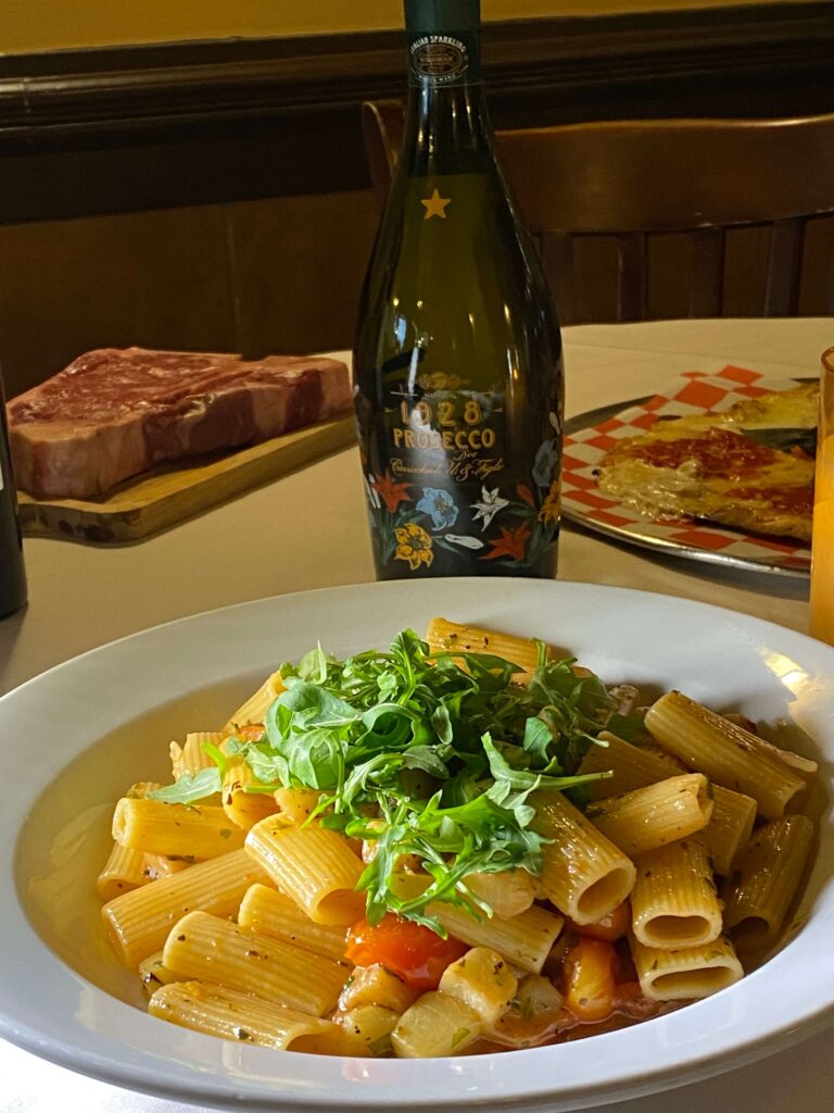 Gallery - Friendlier Pizza 1976 Pizzeria Restraurant