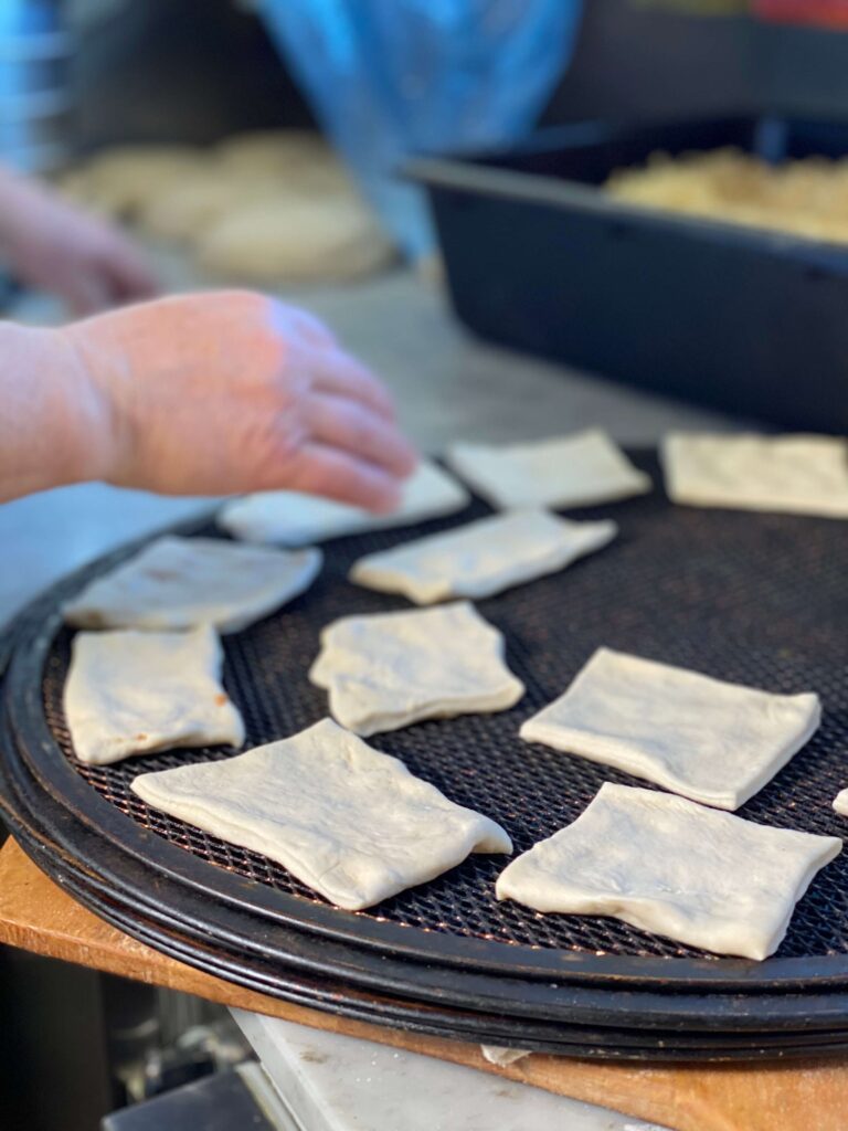 Gallery - Friendlier Pizza 1976 Pizzeria Restraurant