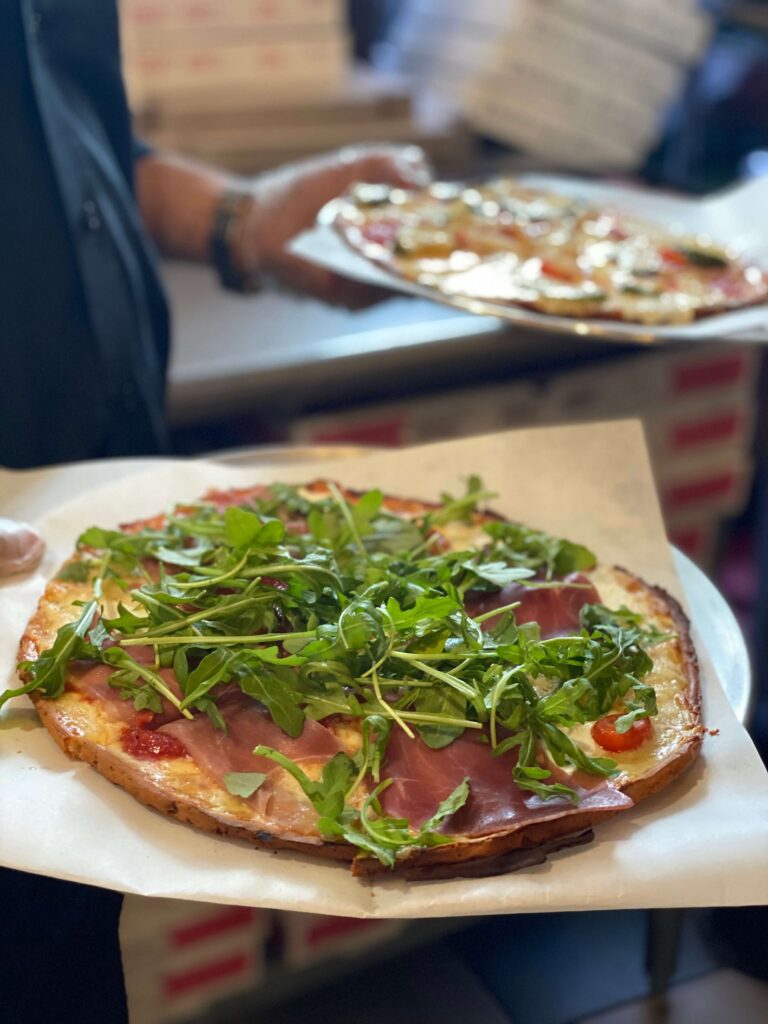 Gallery - Friendlier Pizza 1976 Pizzeria Restraurant