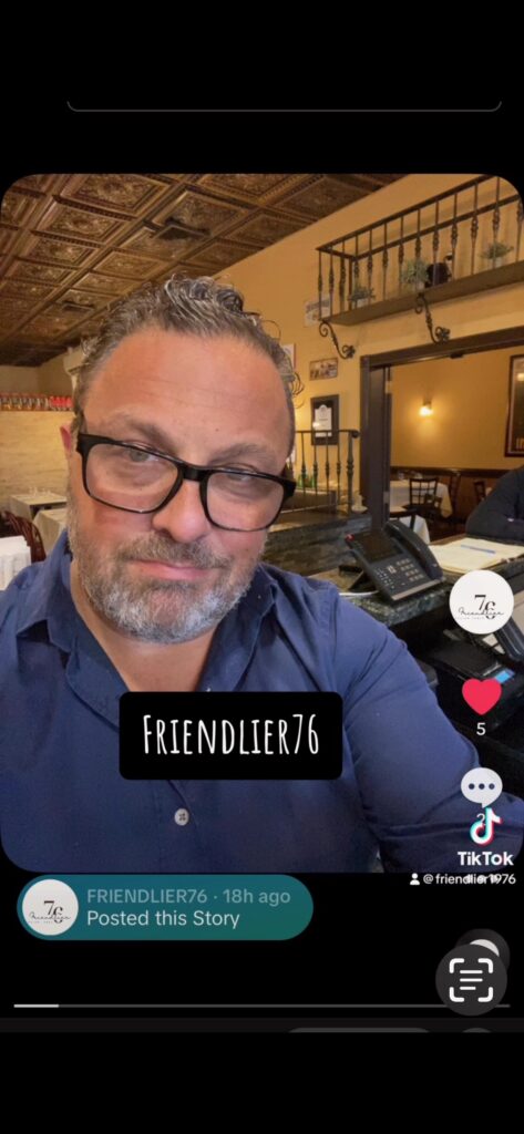 Gallery - Friendlier Pizza 1976 Pizzeria Restraurant