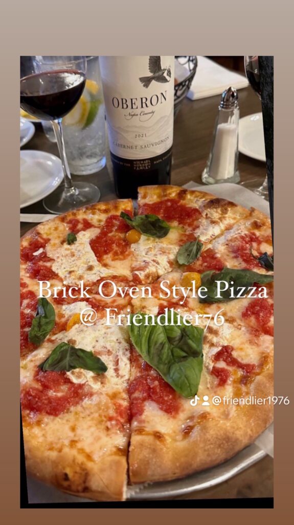 Gallery - Friendlier Pizza 1976 Pizzeria Restraurant